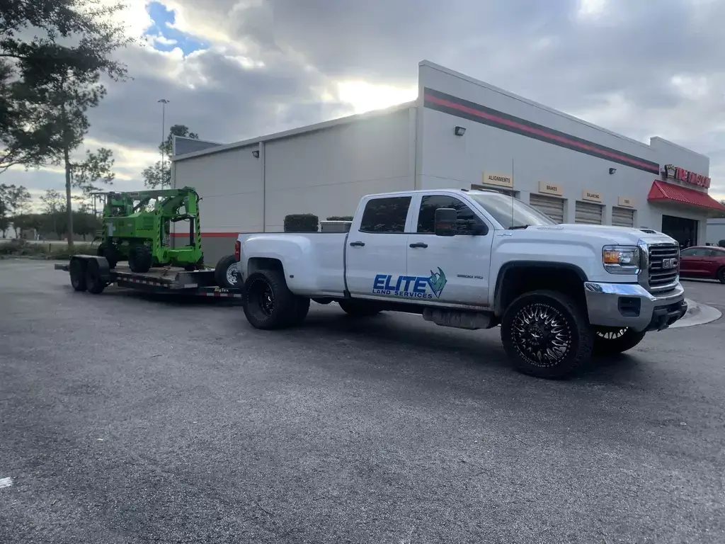 Commercial Landscaping: Elite Land Services | Tampa